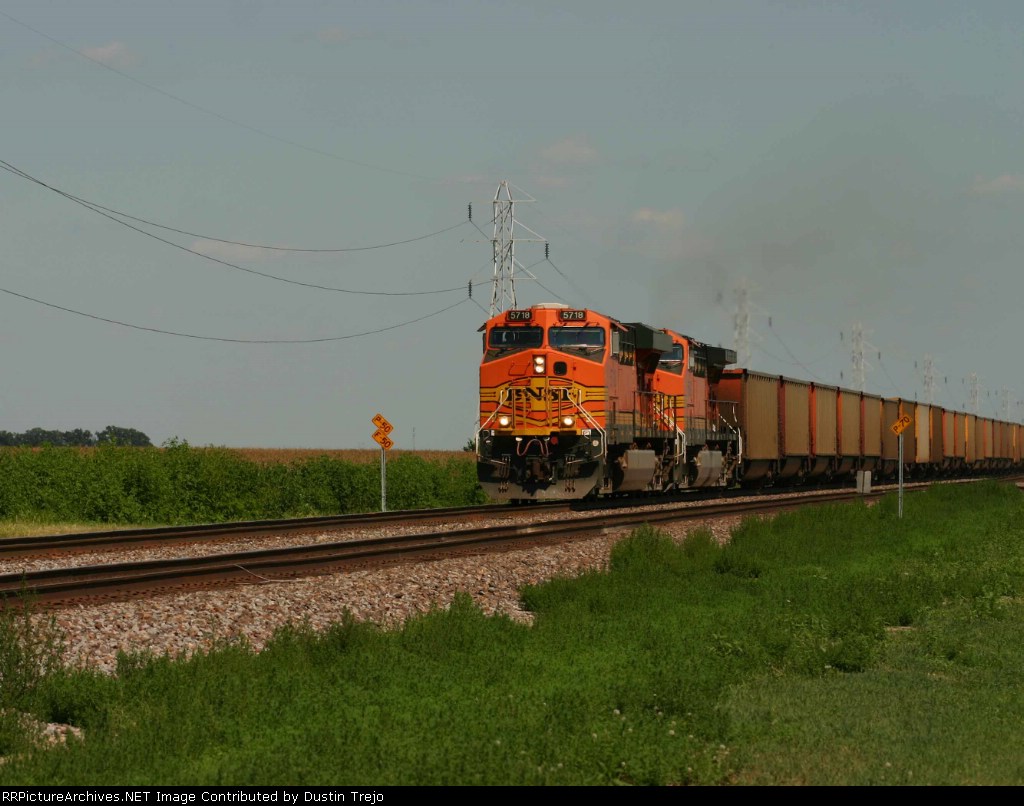 BNSF 5718